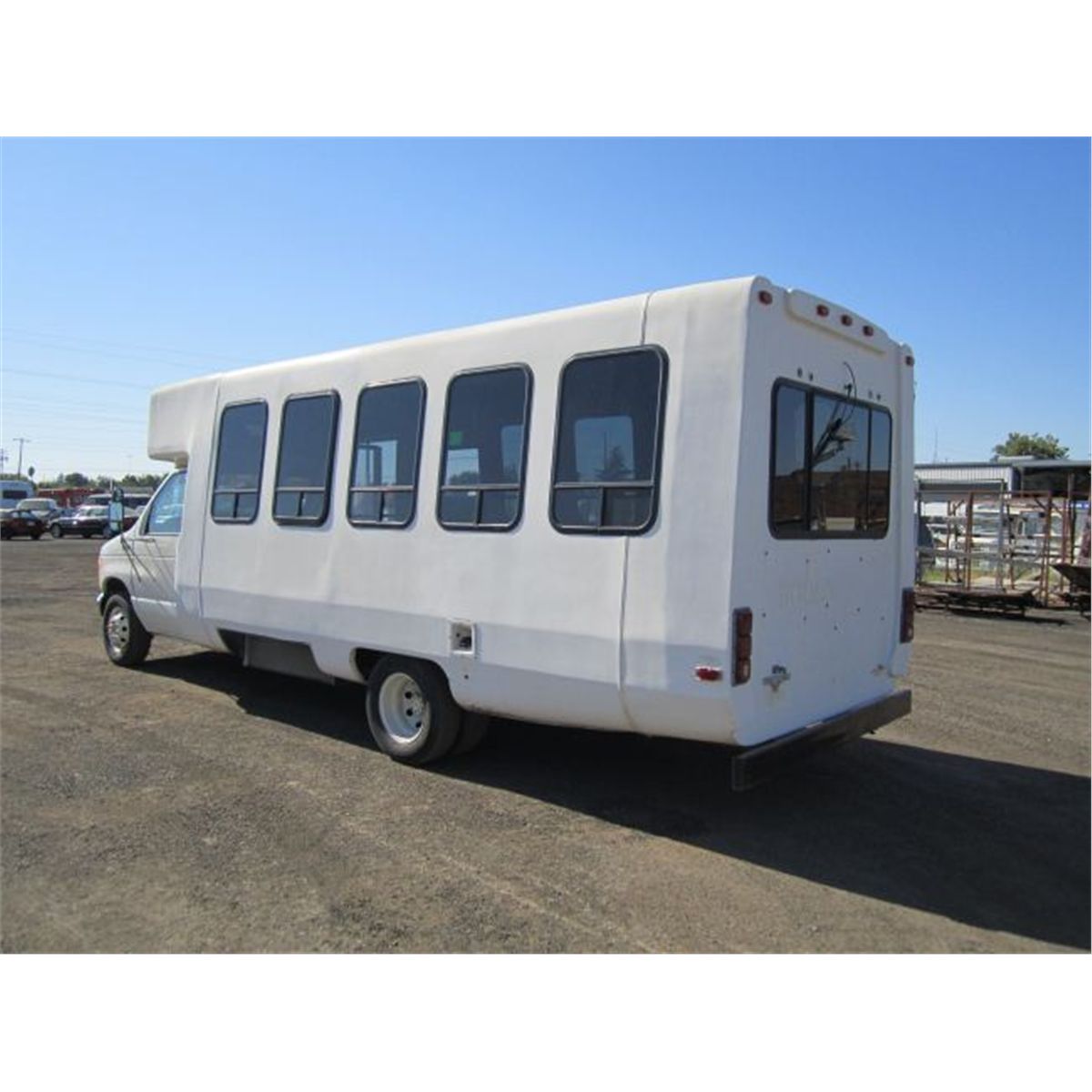 1992 Ford E-350 S/A Para Transit Bus