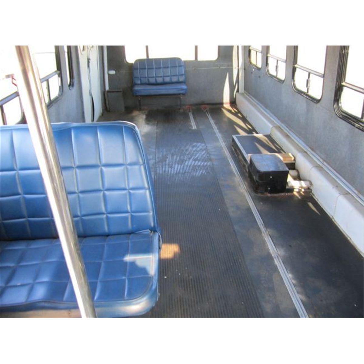 1992 Ford E-350 S/A Para Transit Bus