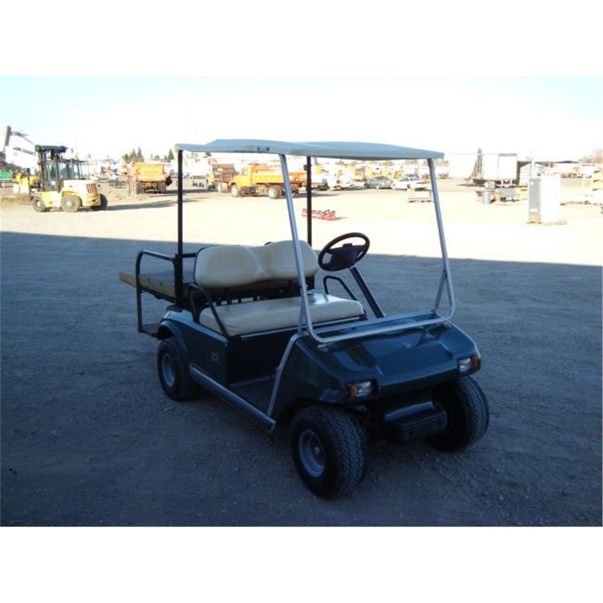 1997 Club Car DS Flatbed Utility Cart