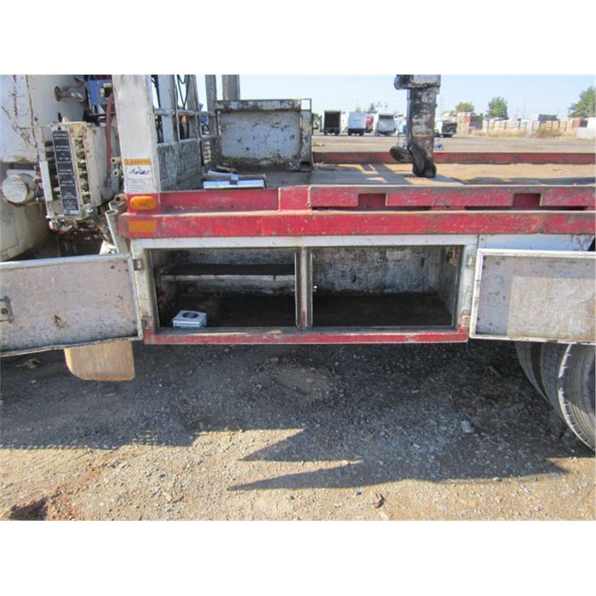 1994 Navistar International 4700 DT408 S/A Flatbed Boom Truck