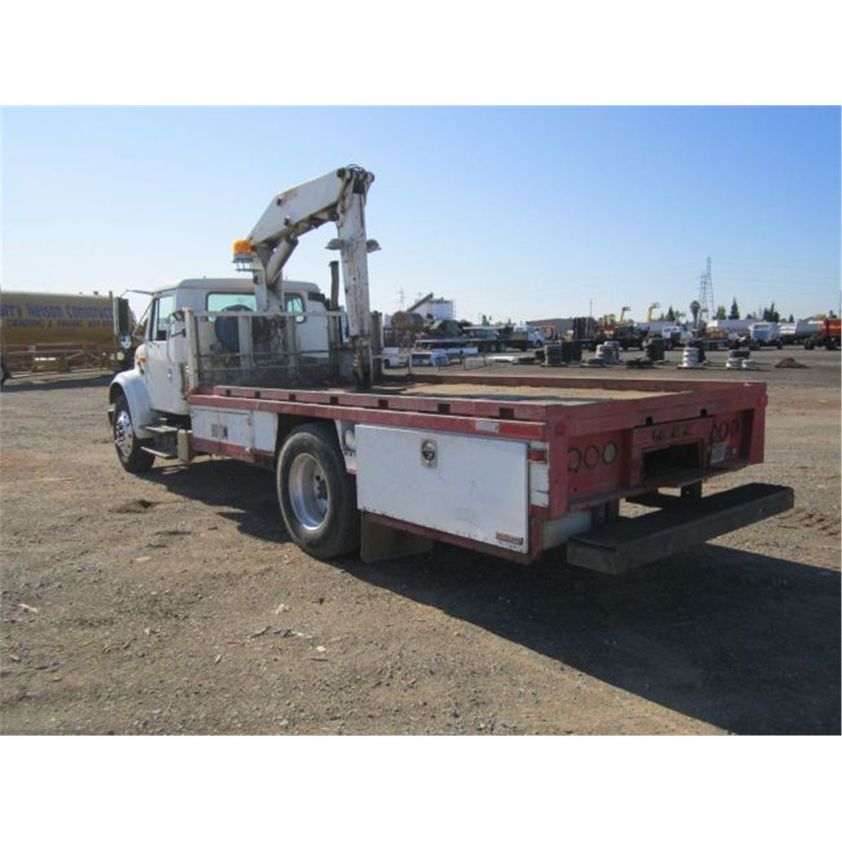 1994 Navistar International 4700 DT408 S/A Flatbed Boom Truck