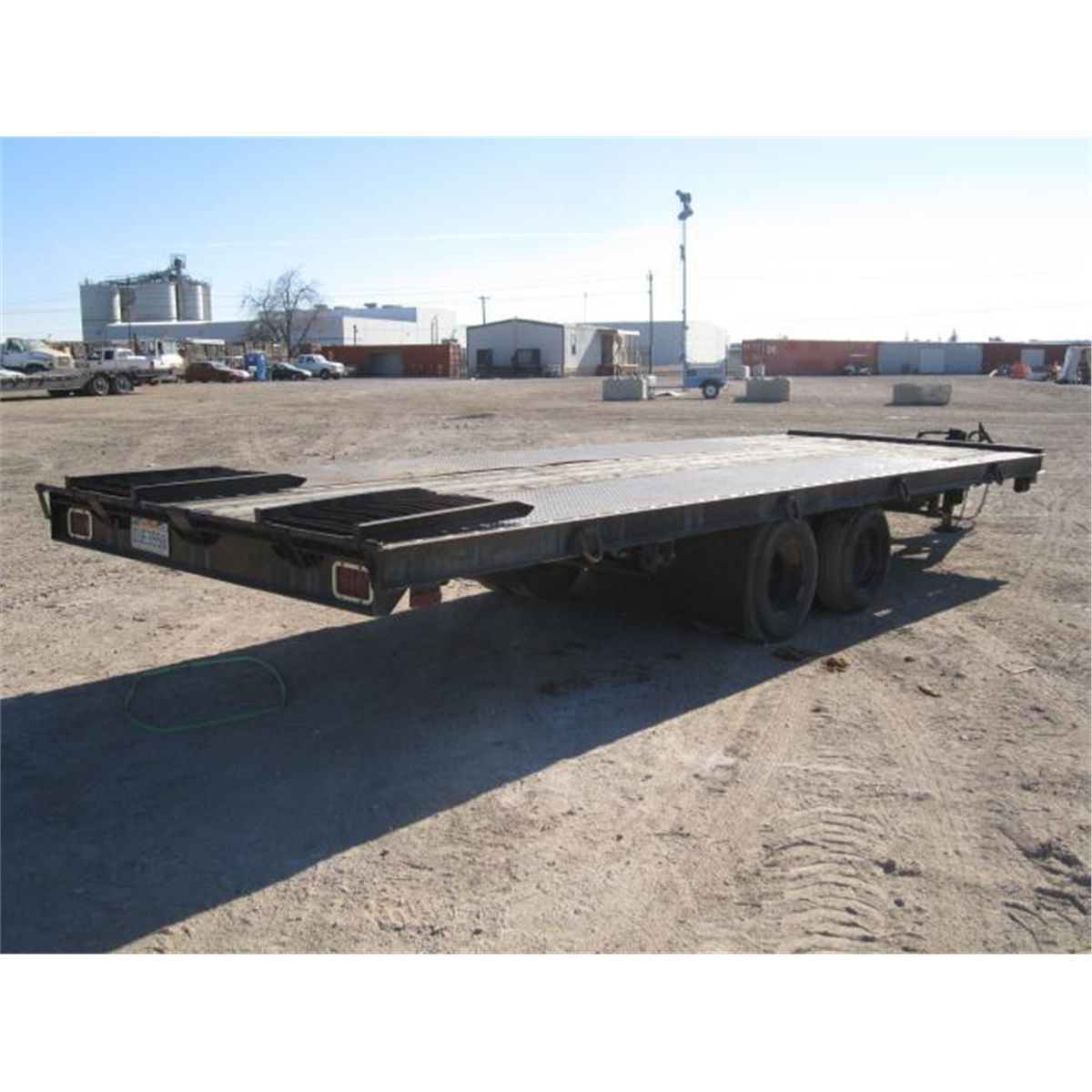 1987 Jacobsen T/A Tilt Deck Equipment Trailer