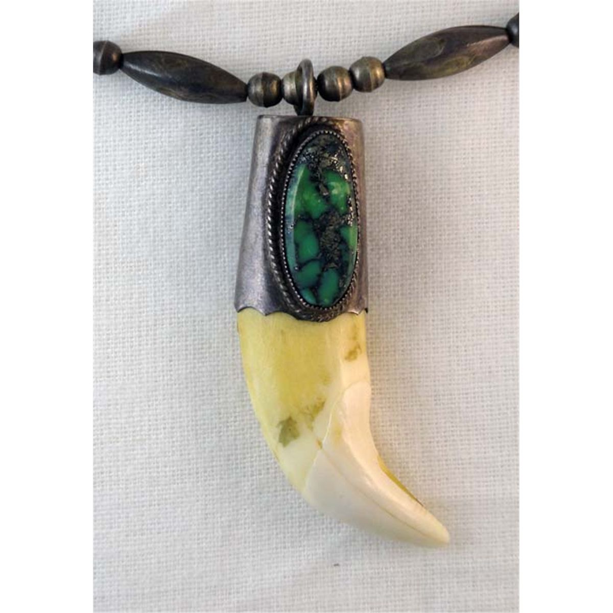 Vintage Native American silver & turquoise bear claw necklace