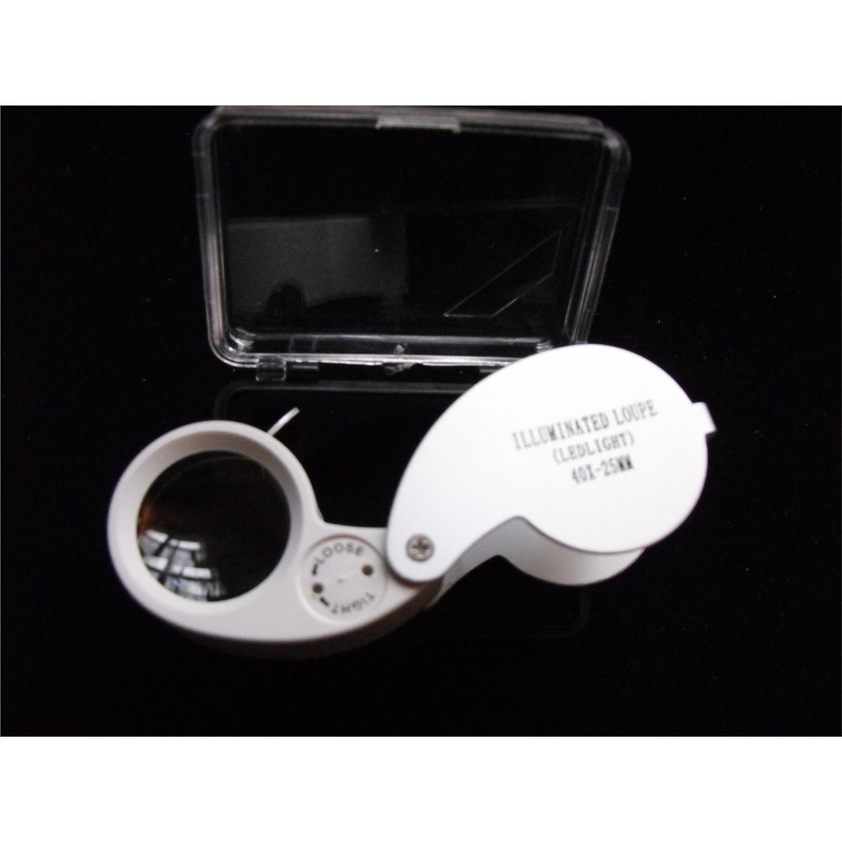 40 X POWER COIN LOUPE WITH BUILT IN LED LIGHT