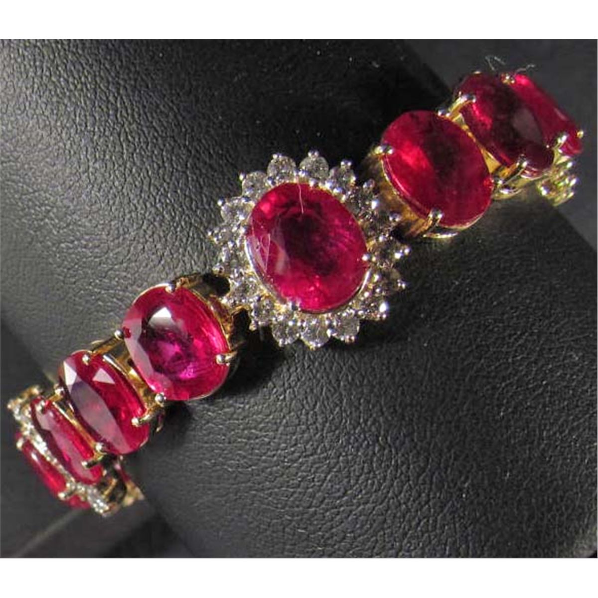 14K GOLD LADIES RUBY AND DIAMOND BRACELET