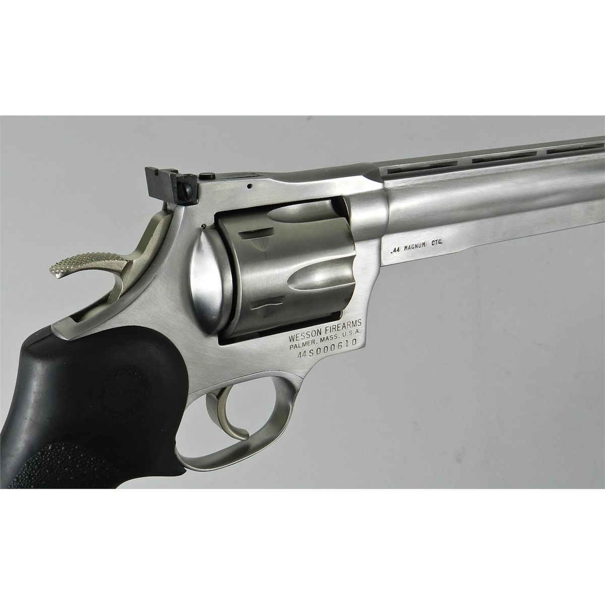Dan Wesson Model 744 DA Revolver