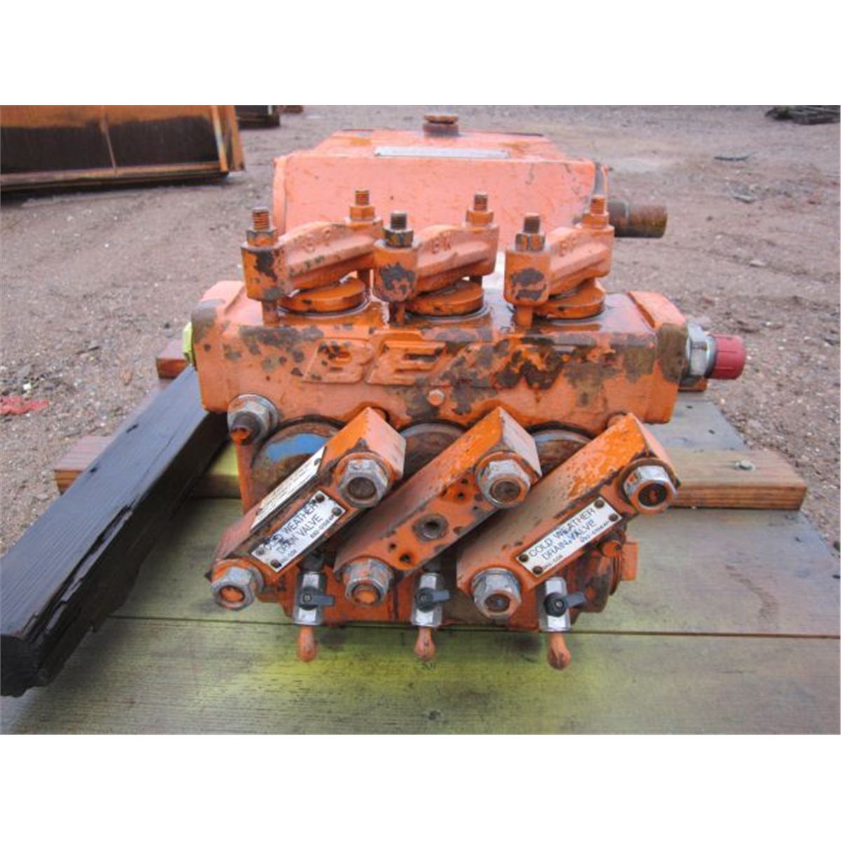 FMC L-16 Horizontal Triplex Piston Pump