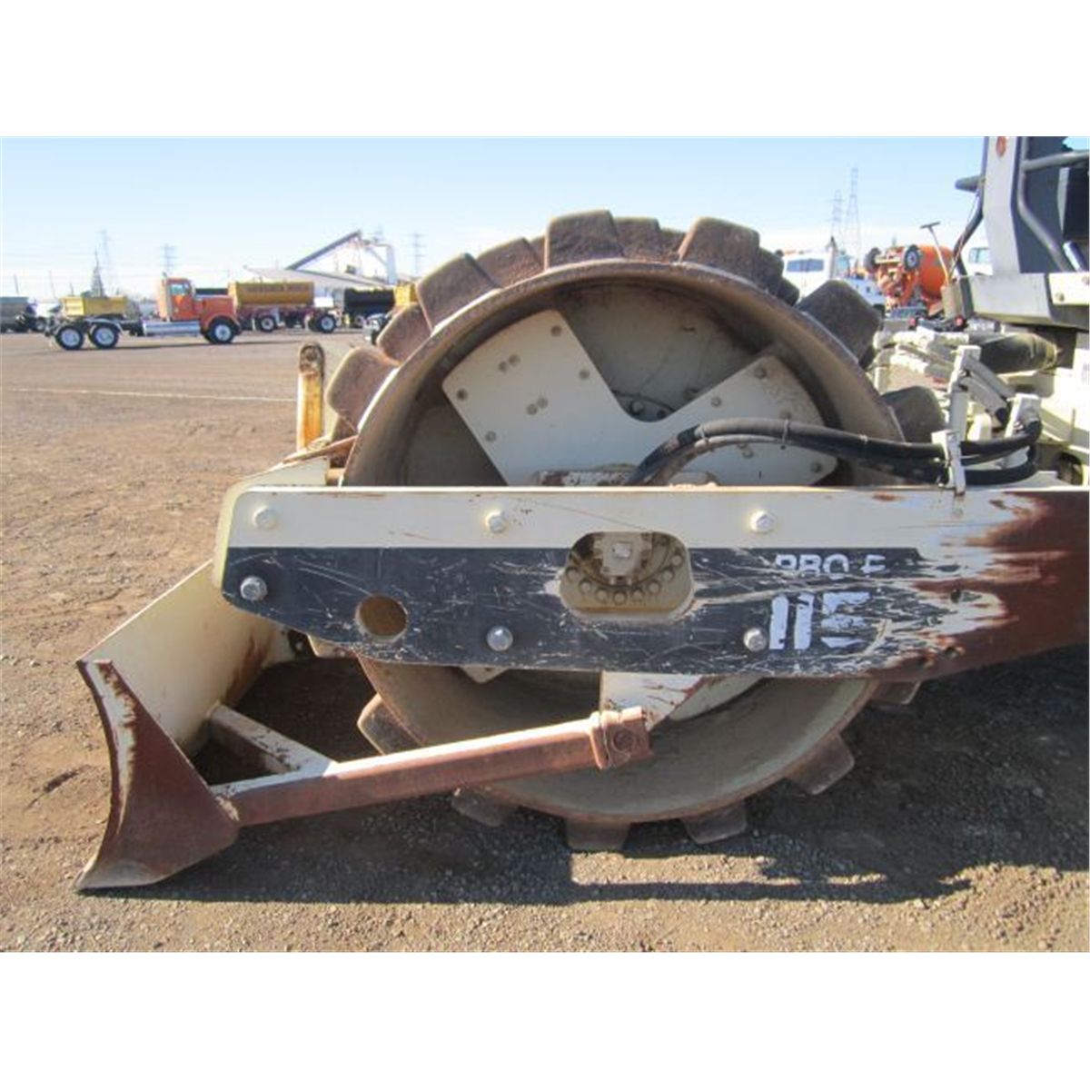 1998 Ingersoll-Rand SD-115F Sheepsfoot Compactor