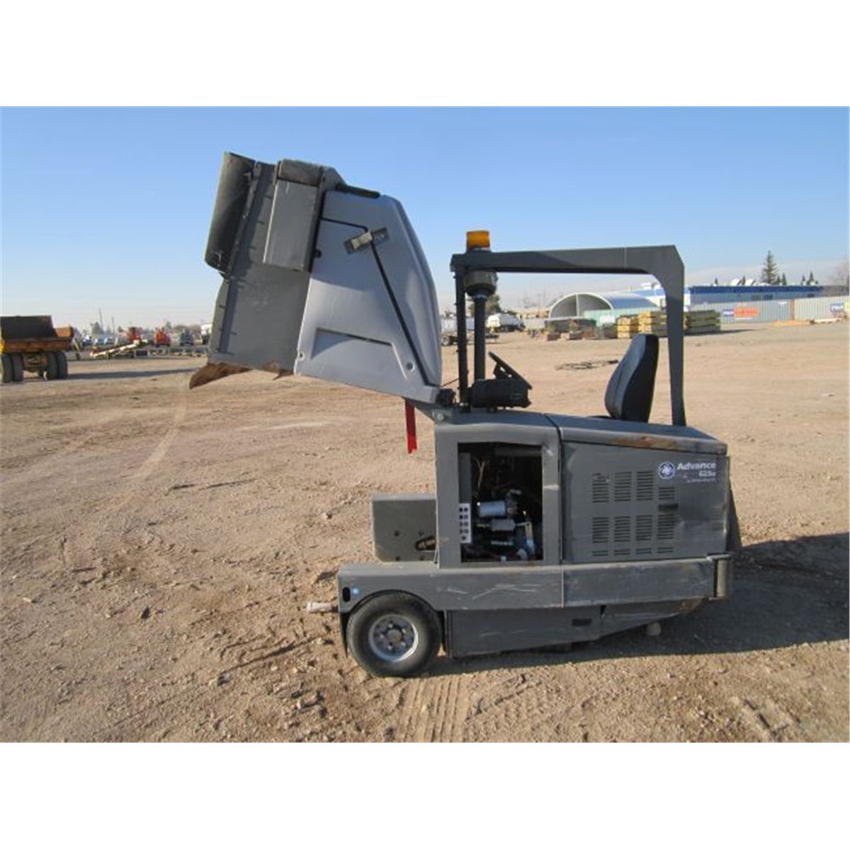 Nilfisk Advance 6250 Sweeper