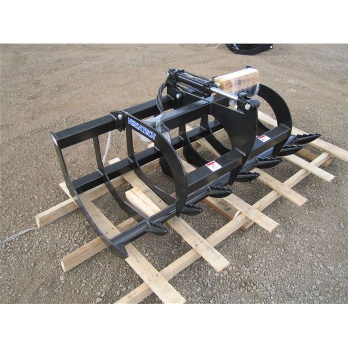 Versatech 47006 60" Skid Steer Grapple Bucket