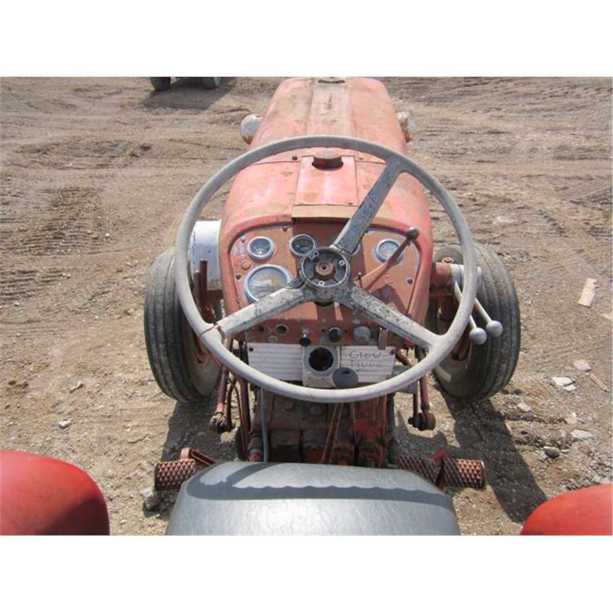 1960 International Harvester 460 Diesel Utility Ag. Tractor