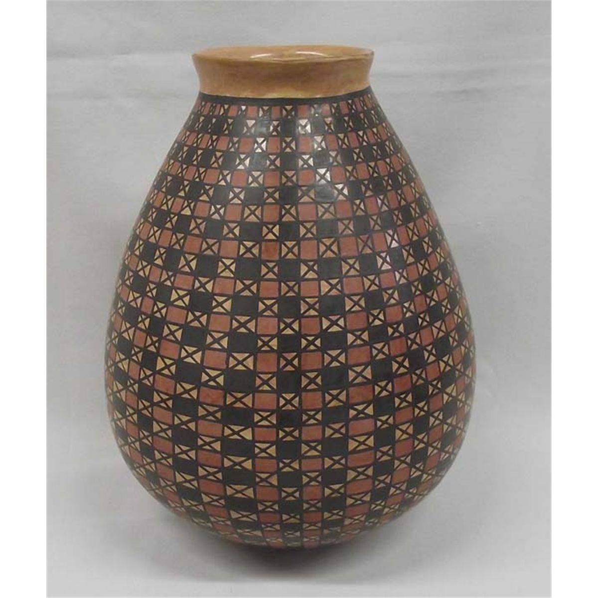 Mata Ortiz Eye Dazzler Pottery - Tito Enriquez