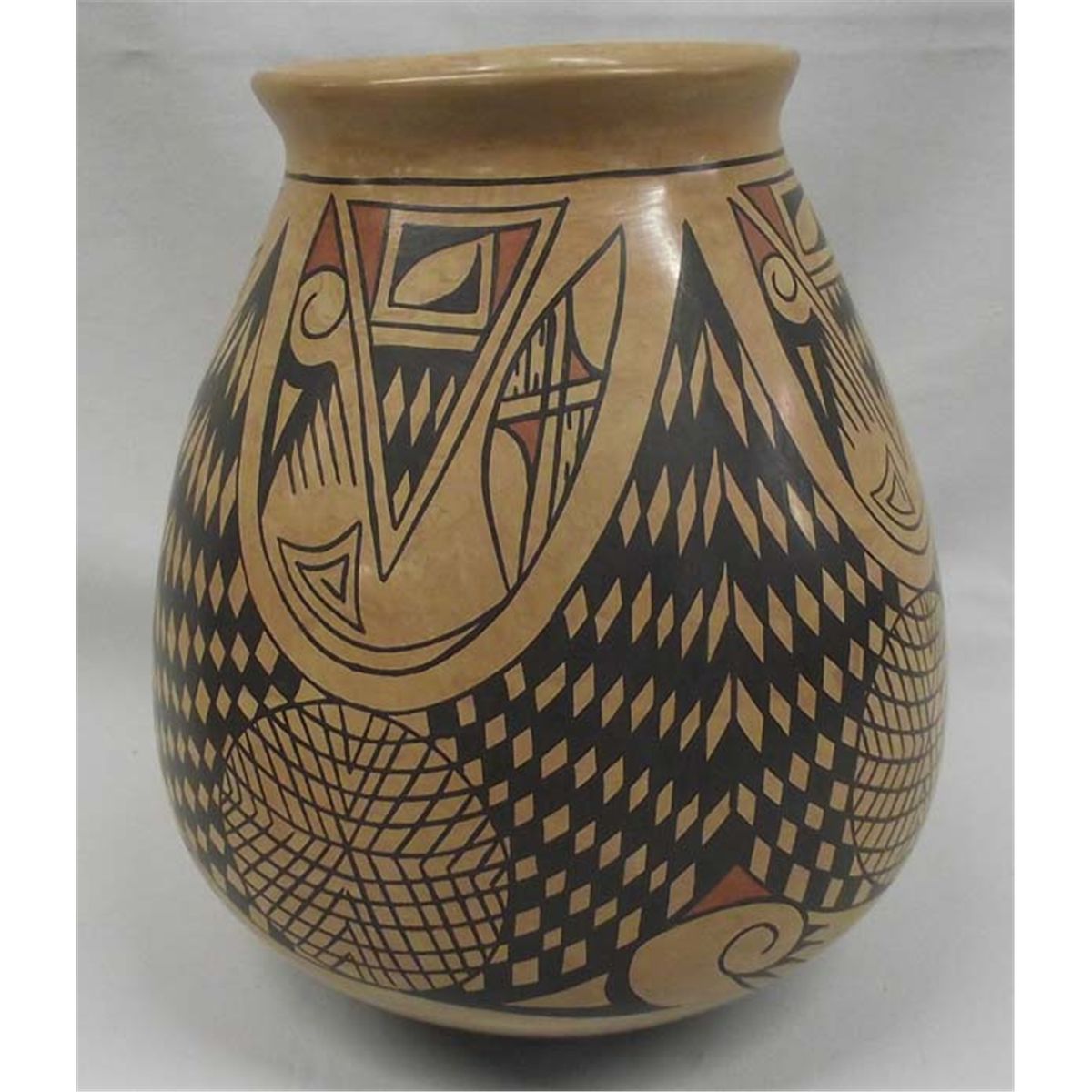 Mata Ortiz Polychrome Pottery - Tito Enriquez