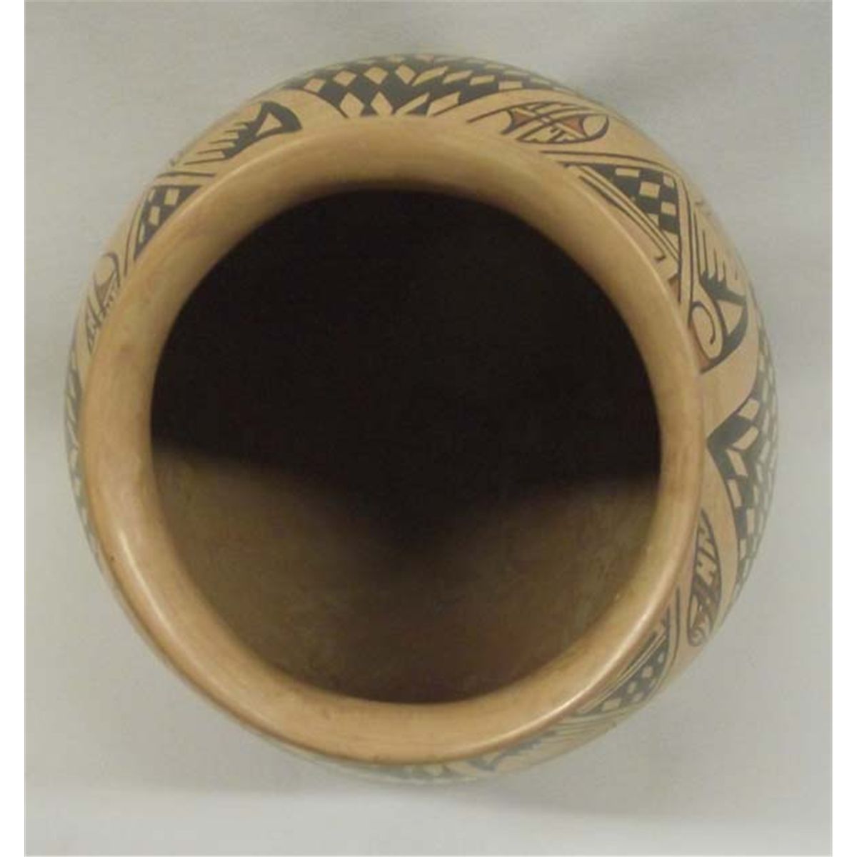 Mata Ortiz Polychrome Pottery - Tito Enriquez