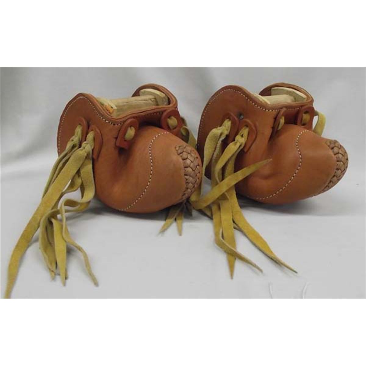 Pr Mexican Leather Tapaderos