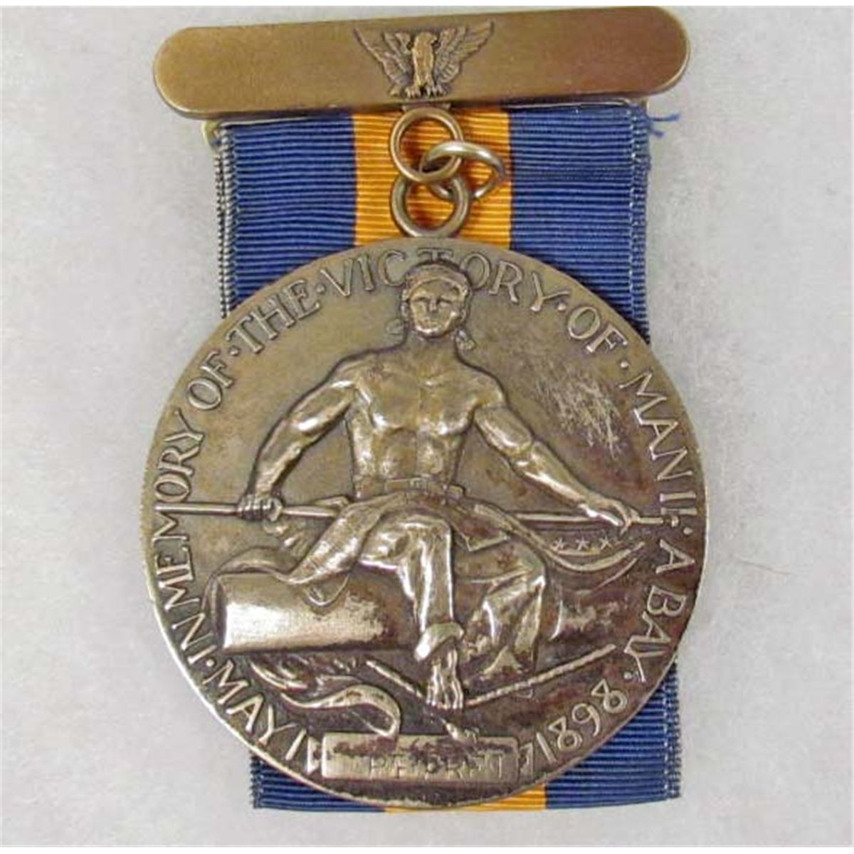 US WW1 WINGED VICTORY DECORATION W/ A NAVAL SUBMARINE BAR