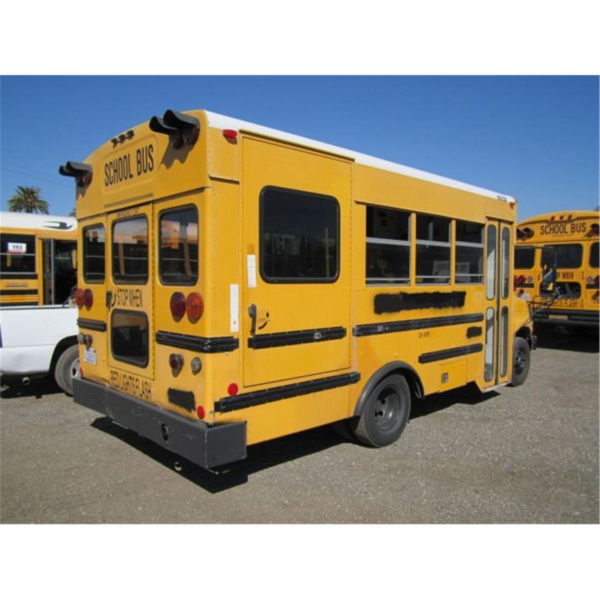1998 Ford E-350 Passenger School Bus