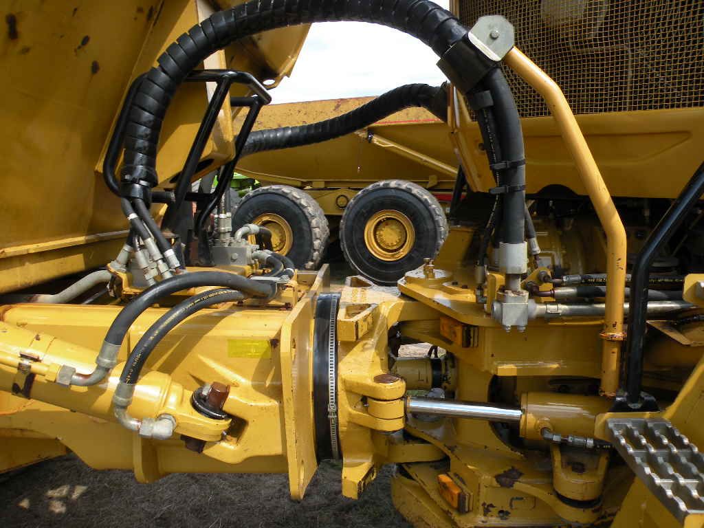 CAT 735 ARTICULATED DUMP - J.M. Wood Auction Company, Inc.