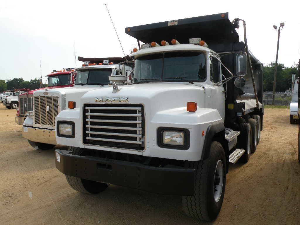 1996 MACK RD690 TRI-AXLE DUMP - J.M. Wood Auction Company, Inc.