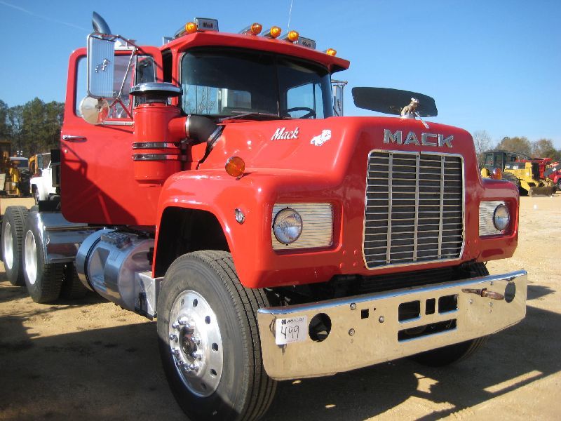 1988 MACK R688ST T/A TRUCK TRACTOR