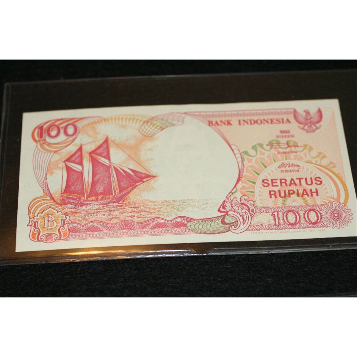 Foreign bank note, Bank Indonesia 100 Seratus Rupiah