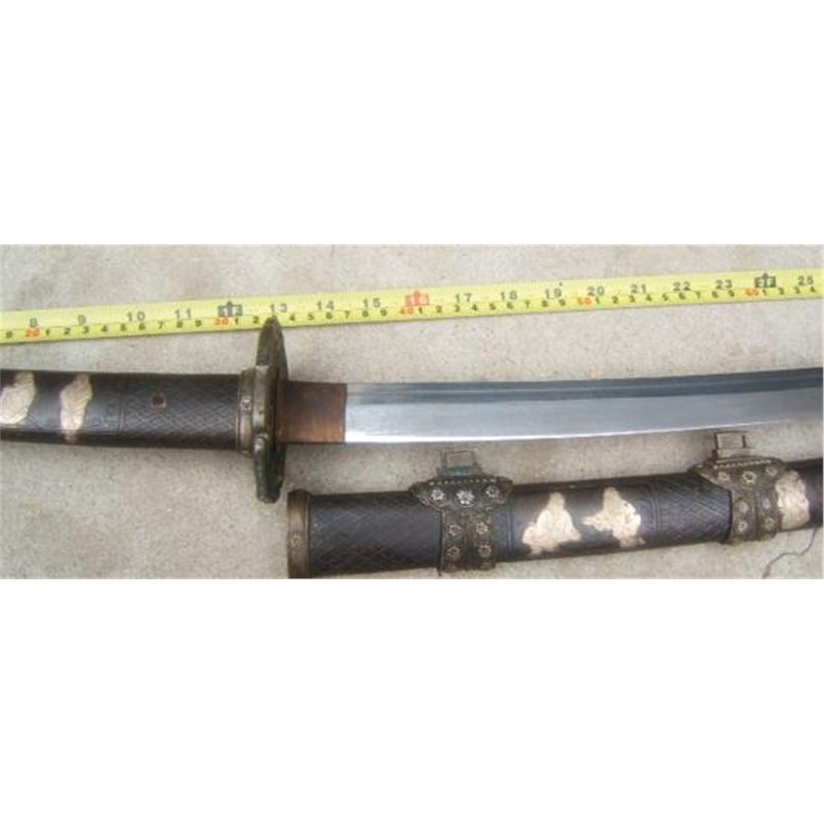 Rare Japanese Samuri / Katana Sword remarkably detaile
