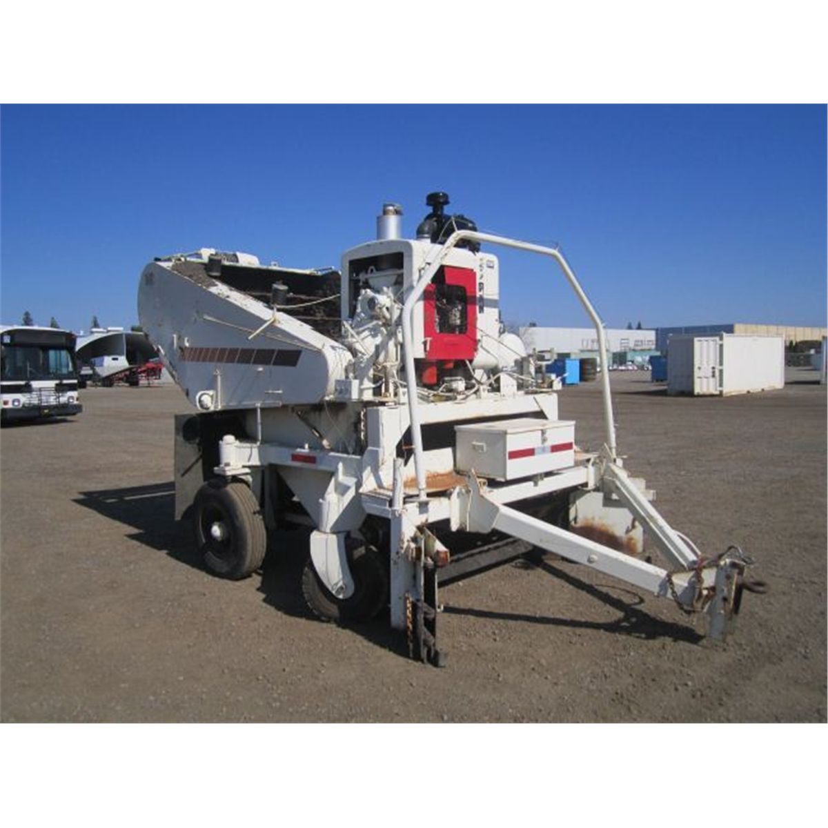 Clarks 601 S/A Towable Asphalt Windrow Elevator