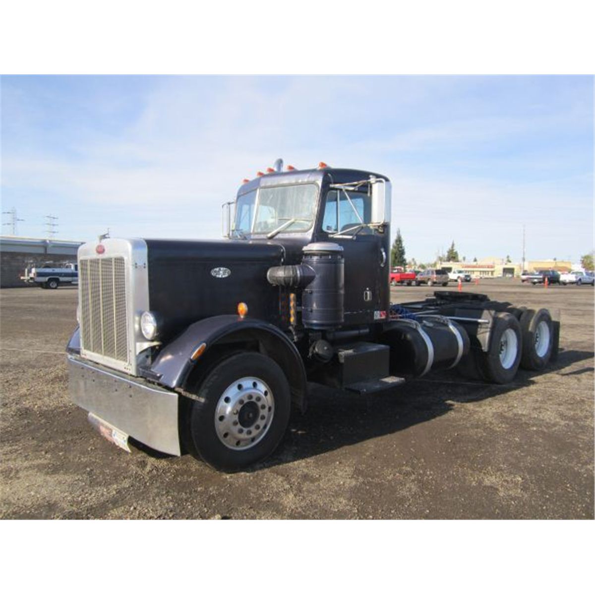 1982 Peterbilt 359 T/A Truck Tractor