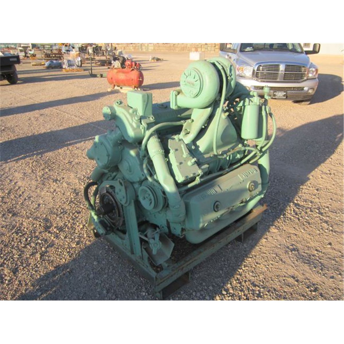 Detroit 2 Stroke Cycle V8 Engine