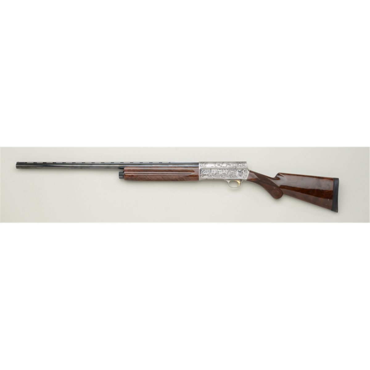 Browning Auto 5 Ducks Unlimited Fiftieth Edition semi-auto shotgun, 12 ...