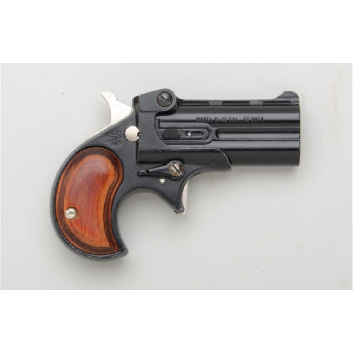 Davis Industries O/U derringer, Model D-32, 2-1/2” barrel, black finish ...