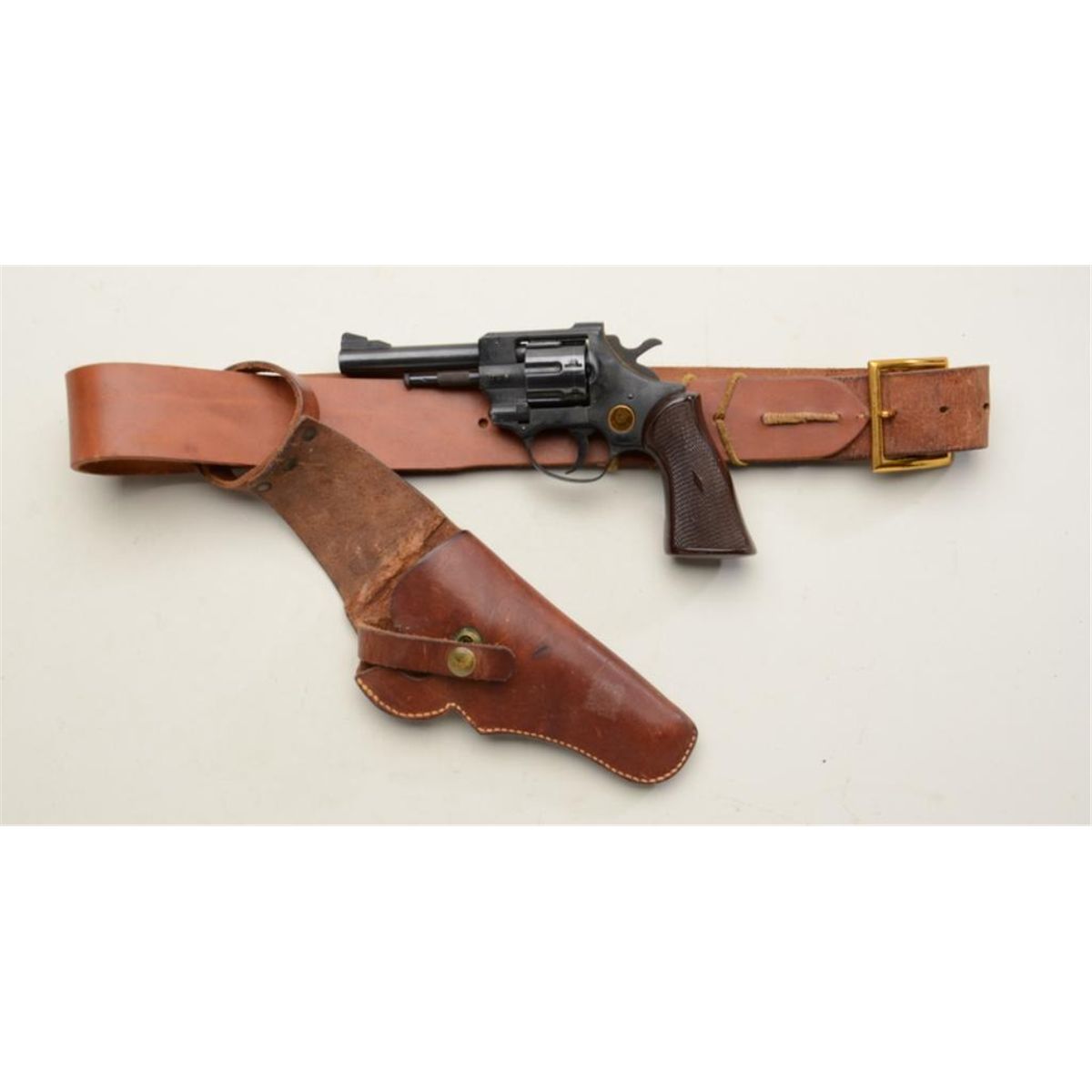 German Arminius DA revolver, .32 S&W Long cal., 4” barrel, black finish ...