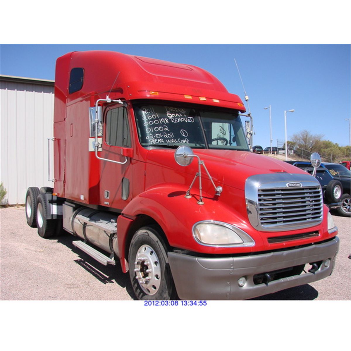 2001 - FREIGHTLINER COLUMBIA