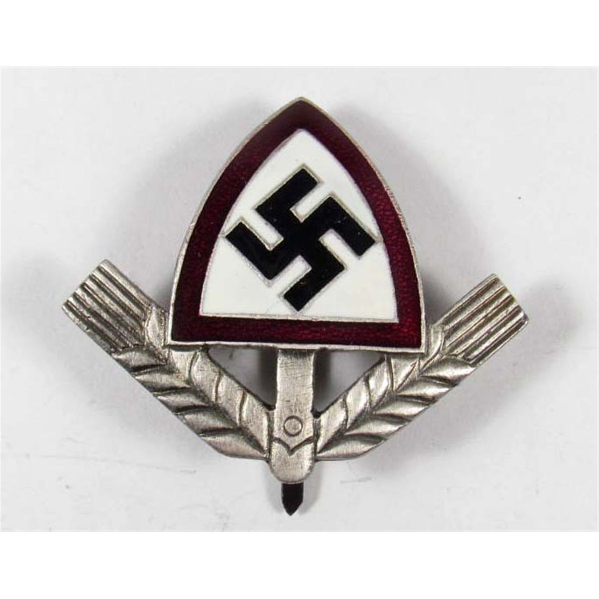 GERMAN NAZI ENAMELED BADGE