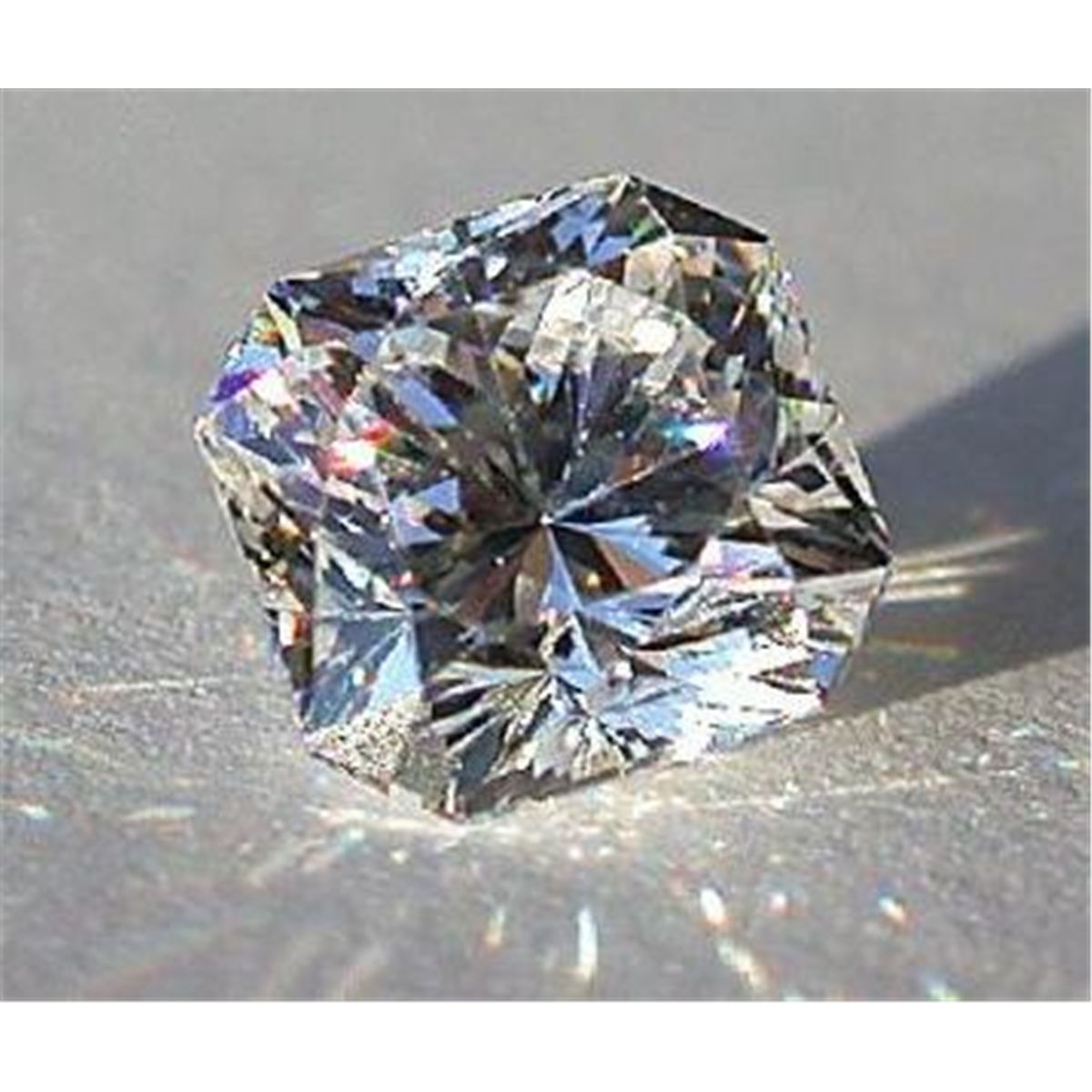 3 carat Flanders Cut VVS1 Color H BIANCO diamonde