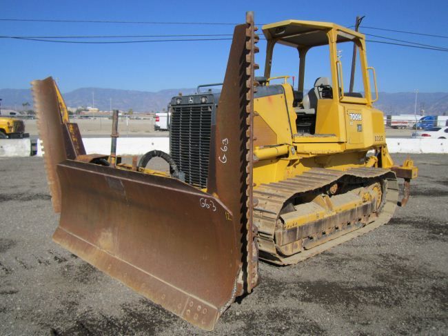 2004 John Deere 700H LT Crawler Dozer