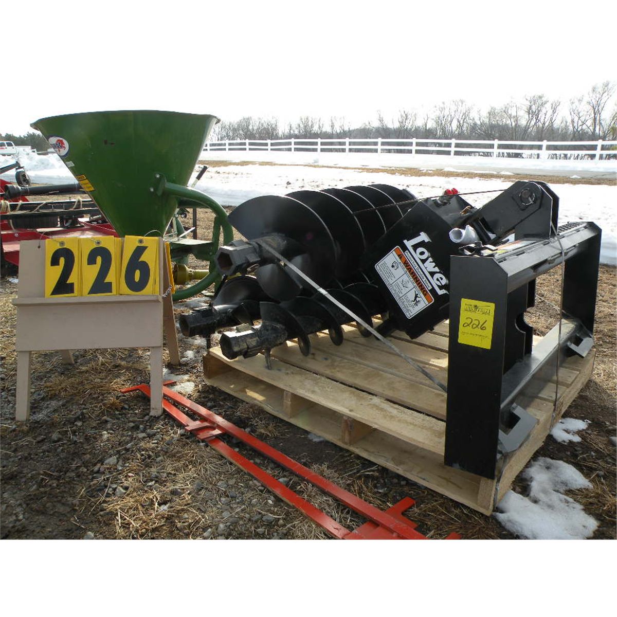 Lowe 750 classic hydraulic auger w/9", 12", 15" bits