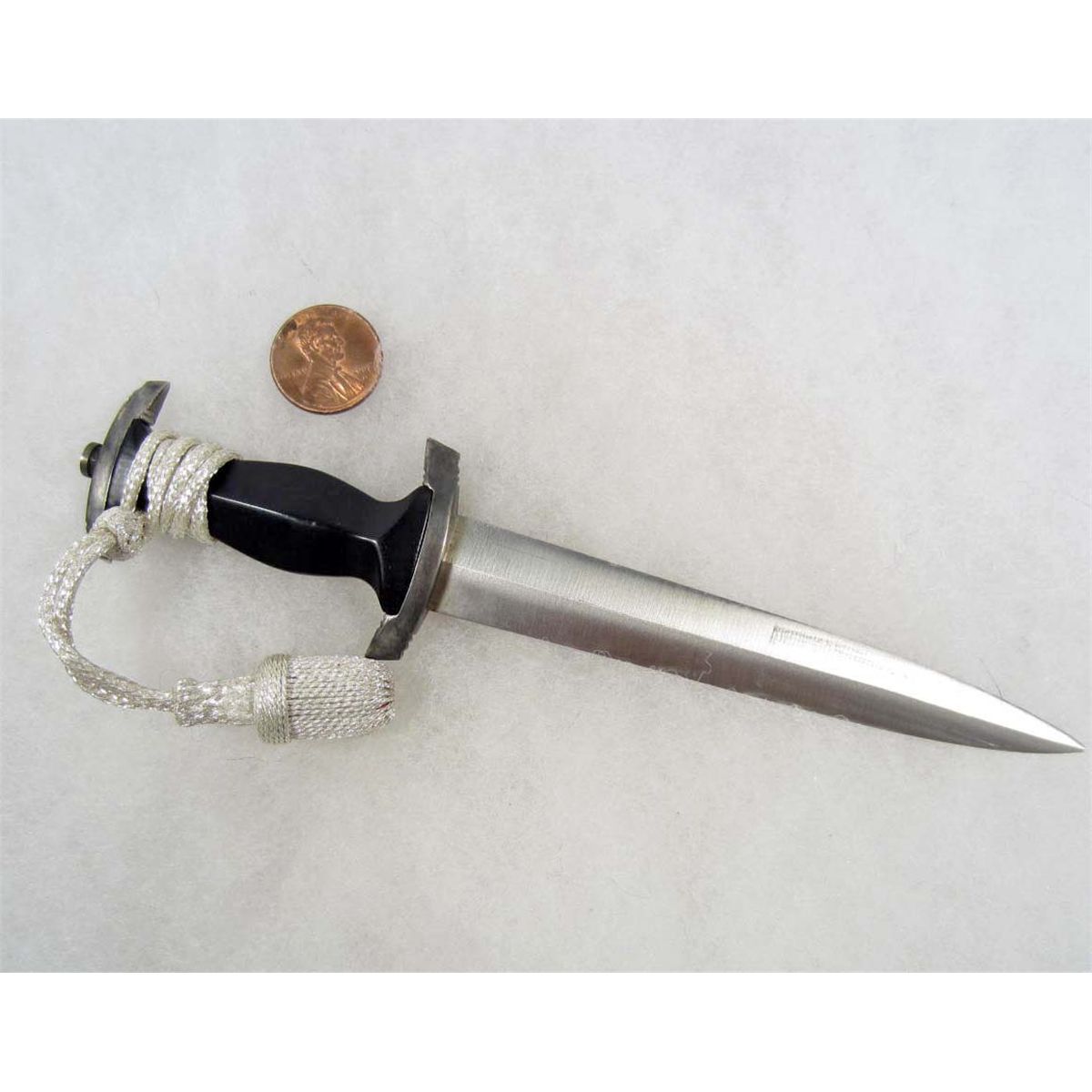 GERMAN NAZI MINIATURE WAFFEN SS CHAINED OFFICERS DAGGER W/ SCABBARD