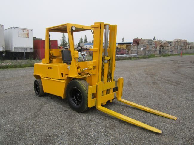 1975 Clark C500-Y-80D Forklift