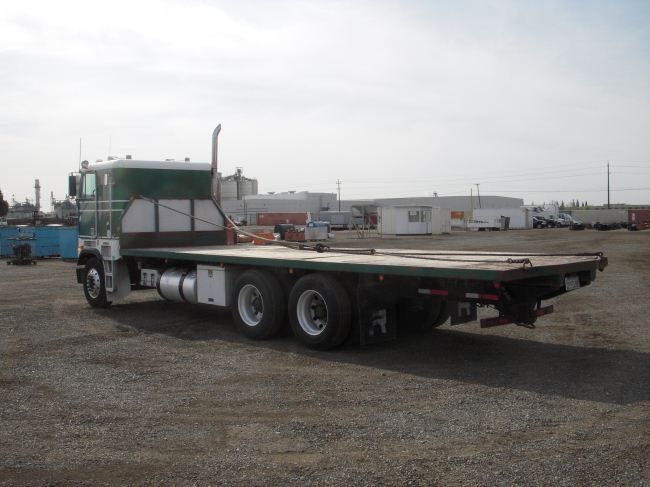 1997 Freightliner T/A Cab-Over Flatbed Hay Truck