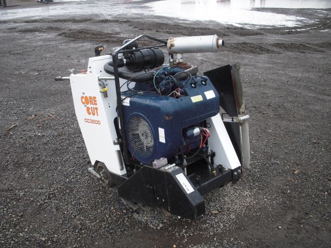 Diamond Core Cut CC3500 Self-Propelled Concrete Saw