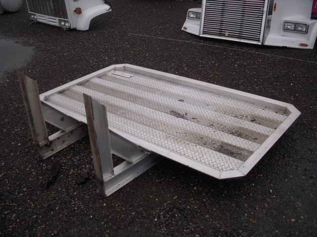 ProTech Aluminum Semi-Truck Headache Racks