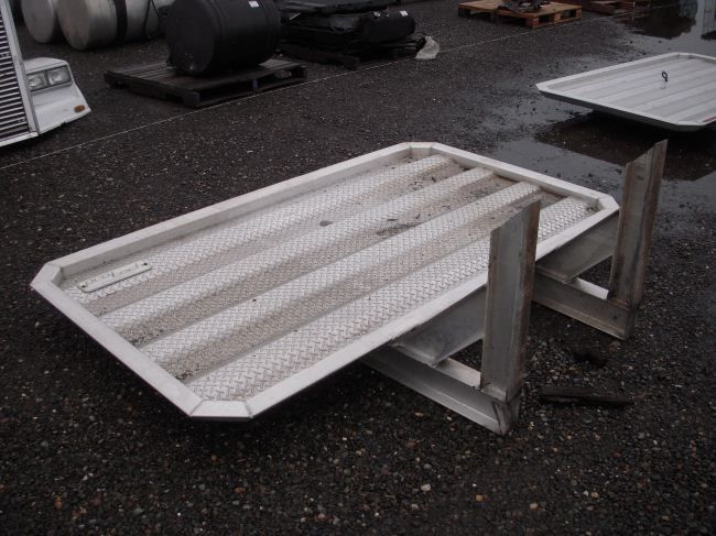 ProTech Aluminum Semi-Truck Headache Racks