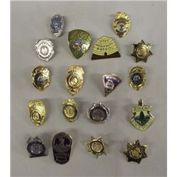 Collection 18 Miniature Police Badges