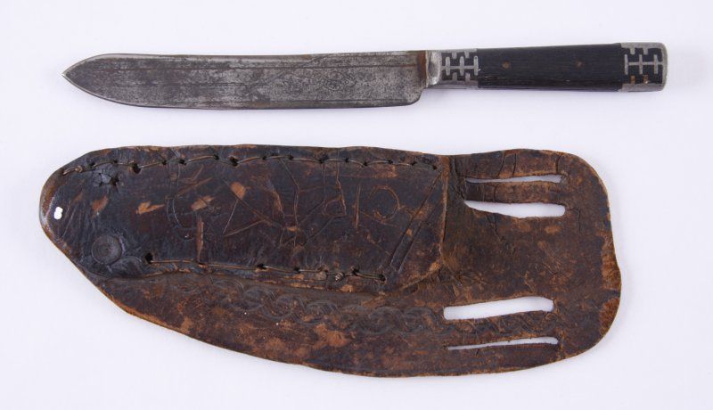 Classic Western Frontier Knife