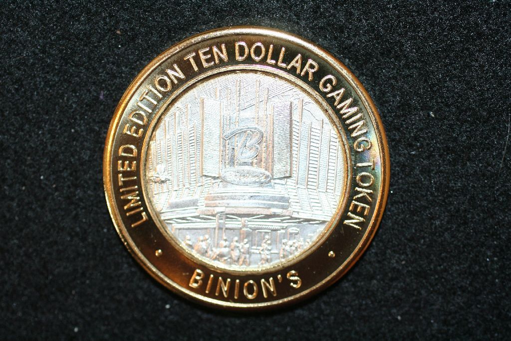 Binion's Gambling Hall & Hotel Limited Edition Two-Tone $10 Gaming ...
