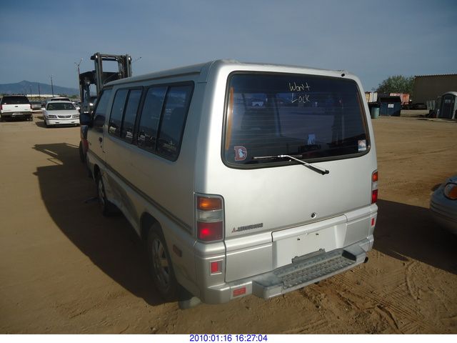 1989 - MITSUBISHI VAN