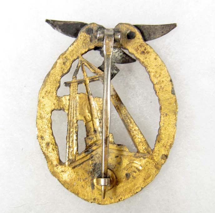 RARE GERMAN NAZI LUFTWAFFE AIR SEA RESCUE BADGE