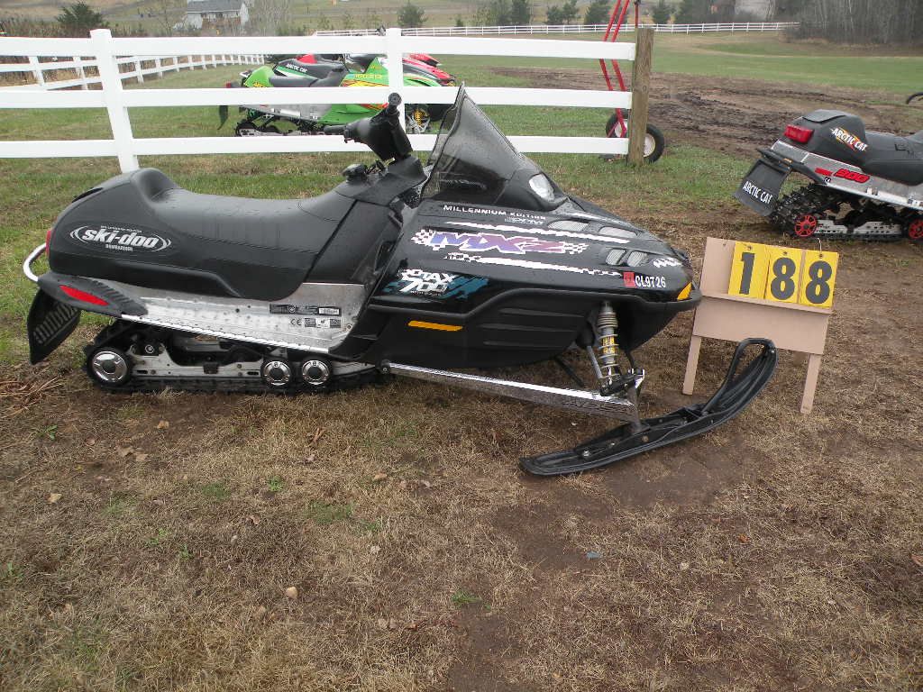 2000 Ski Doo MXZ 700 Millennium Edt SN- 2BPS16472YV000431