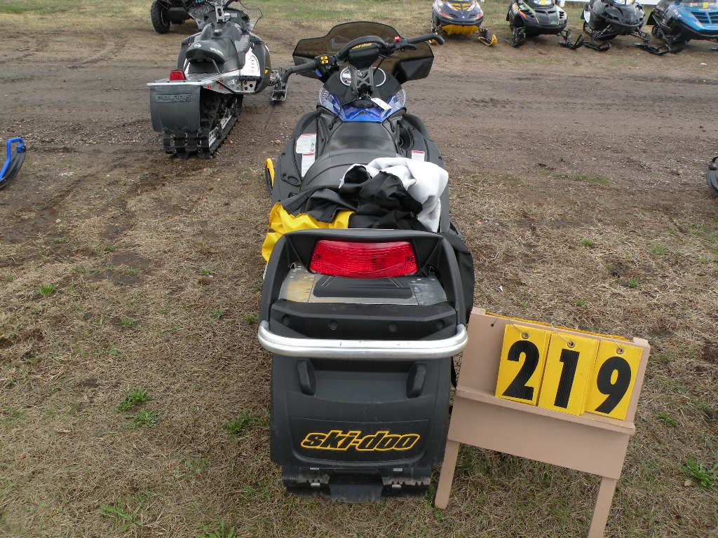 2004 Ski Doo Summit X Highmark 800 w/DPM SN- 2BPS402824V000570